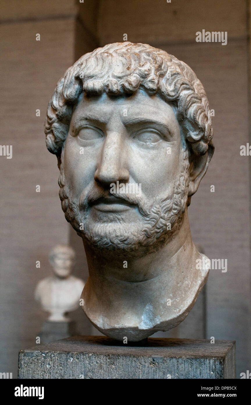 Emperor augustus ancient rome hi-res stock photography and images - Alamy