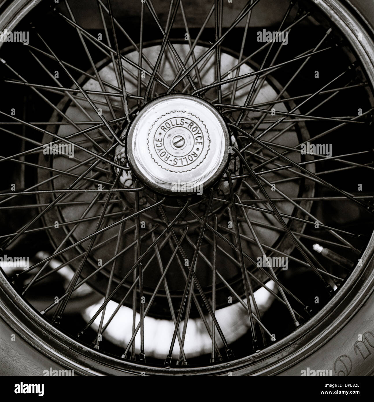 Rolls royce wheel hi-res stock photography and images - Alamy