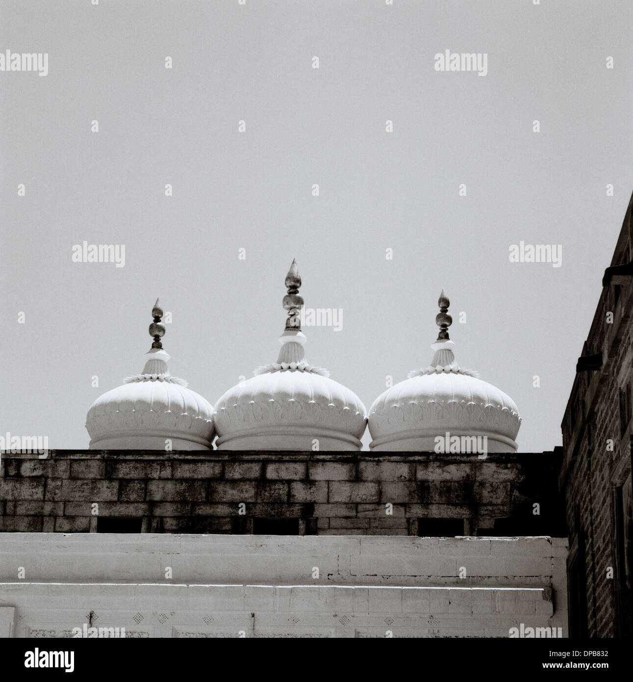 Typological Study Of Domes In Islamic Architecture Of North India – QMQH