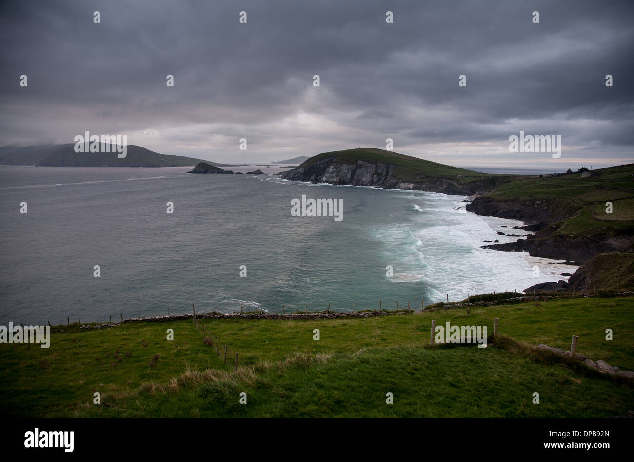 Coumeenoole bay hi-res stock photography and images - Alamy