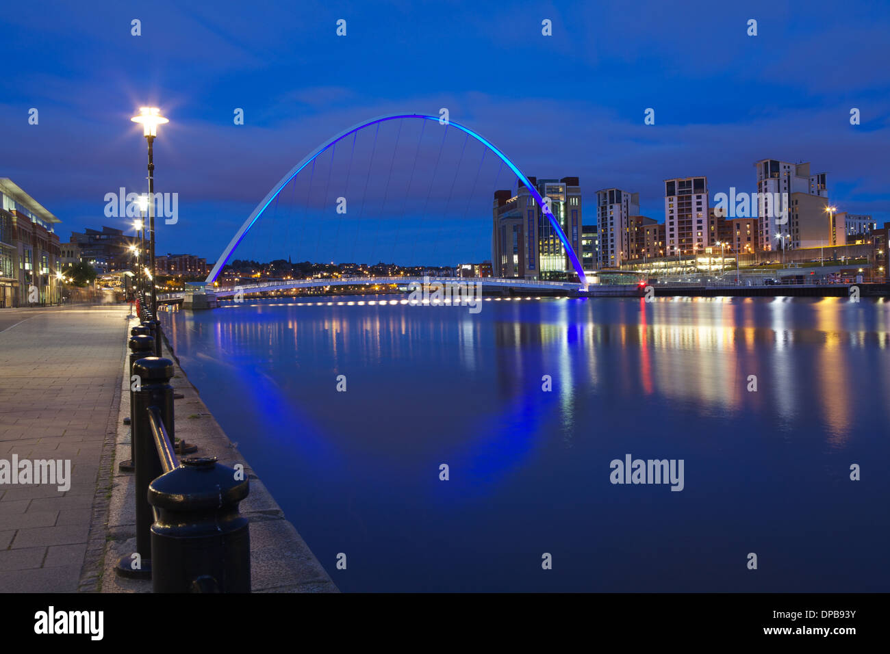 Newcastle quay and quayside hi-res stock photography and images - Alamy