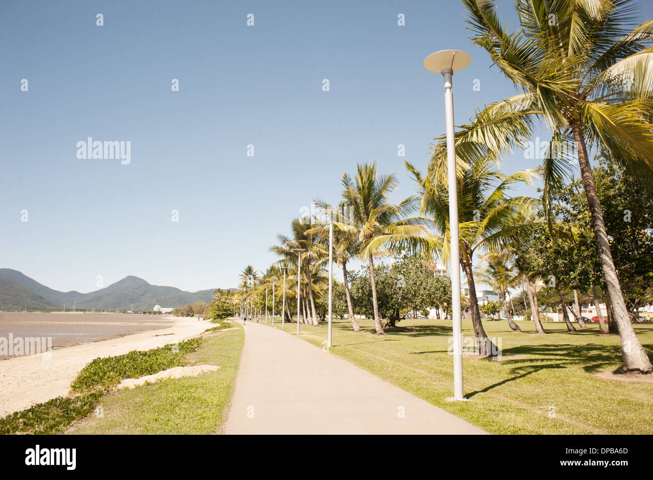 Esplanade greenery hi-res stock photography and images - Alamy