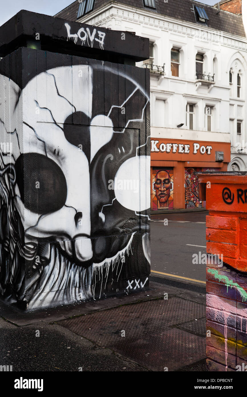 Artistic manchester graffiti hi-res stock photography and images - Alamy