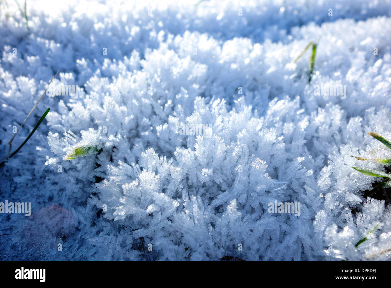 Snow crystals hi-res stock photography and images - Alamy