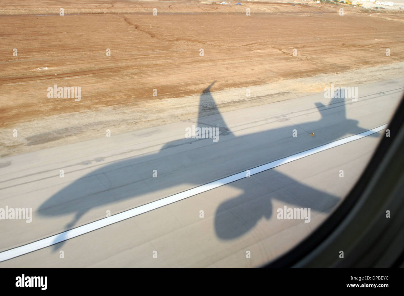 Touchdown hi-res stock photography and images - Alamy