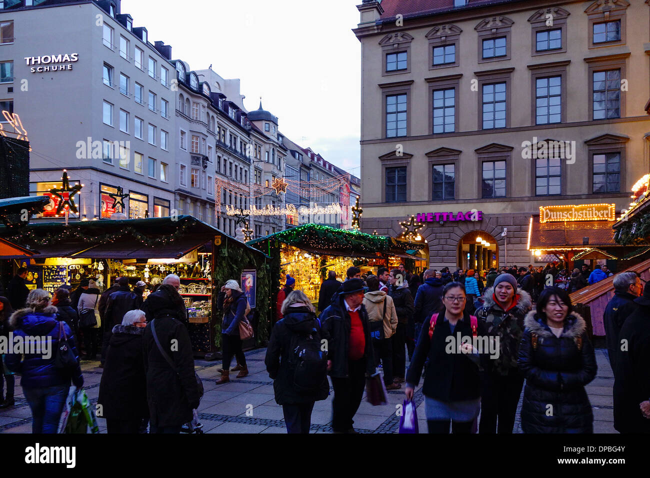 Christmas market in Munich, Bavaria, Germany Stock Photo - Alamy