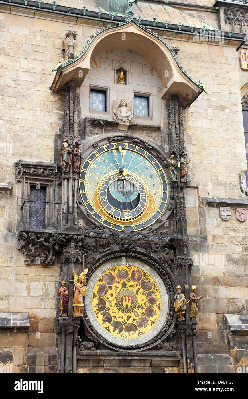 Clock tower monuments hi-res stock photography and images - Alamy