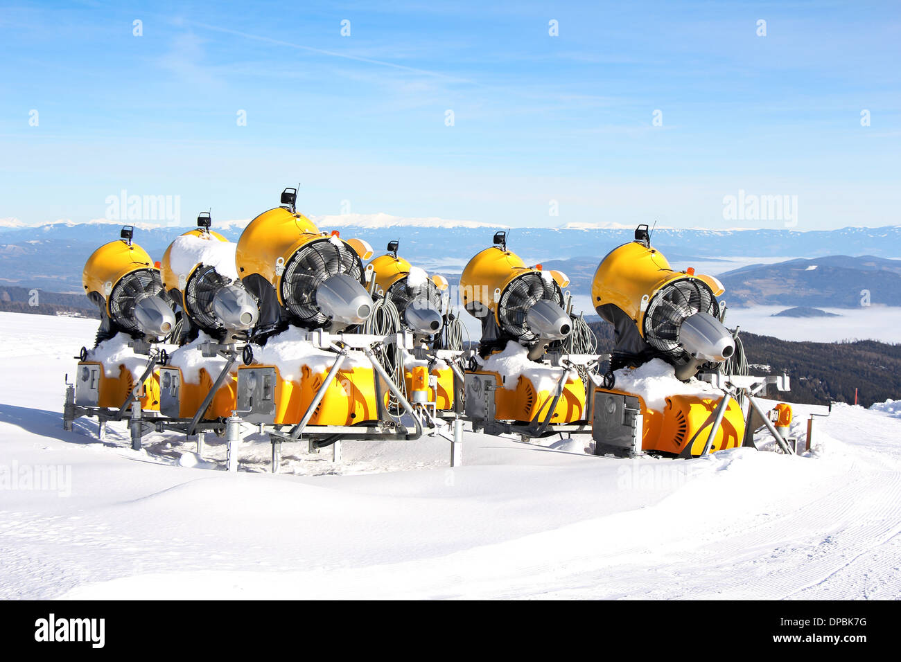Making cannons hi-res stock photography and images - Alamy