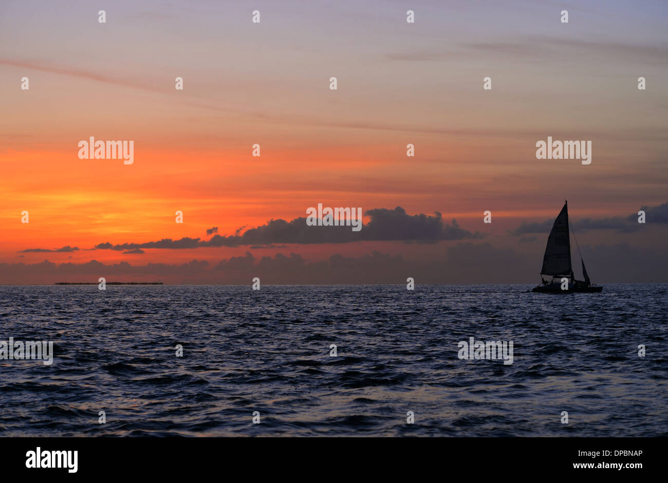 Yacht sunset keys hi-res stock photography and images - Alamy