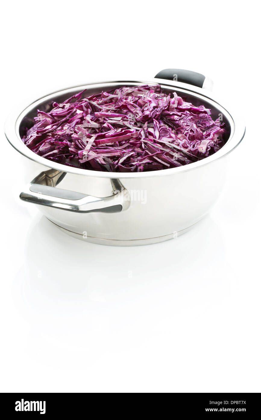 Red cabbage in cooking pot Stock Photo - Alamy