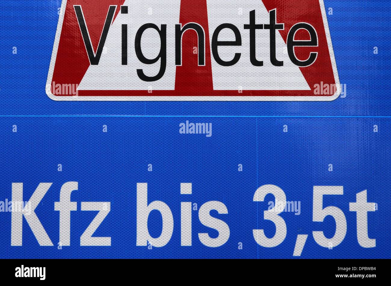 Austrian border crossing sign hi-res stock photography and images - Alamy