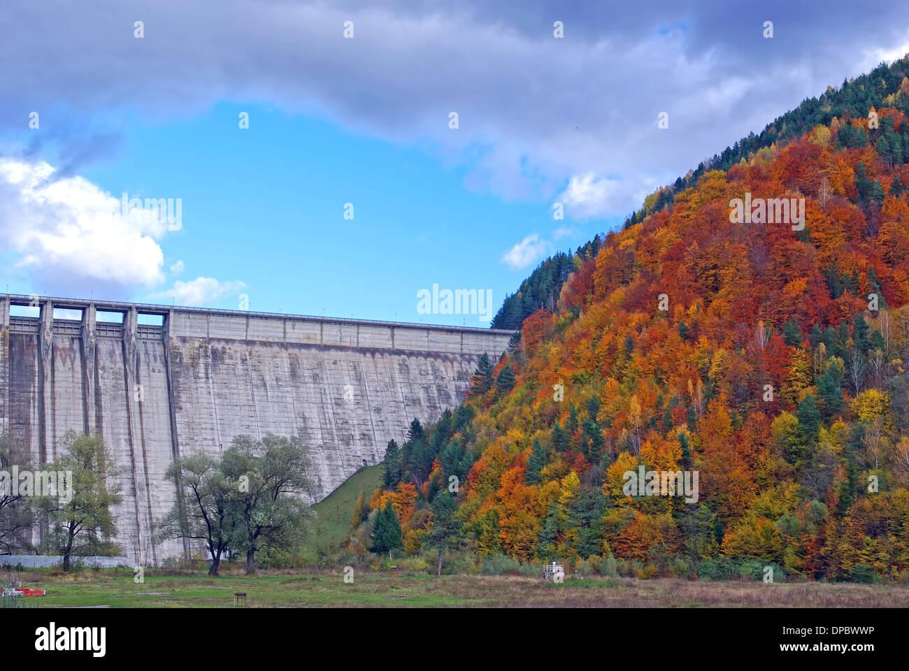 Romanian Dam High Resolution Stock Photography and Images - Alamy