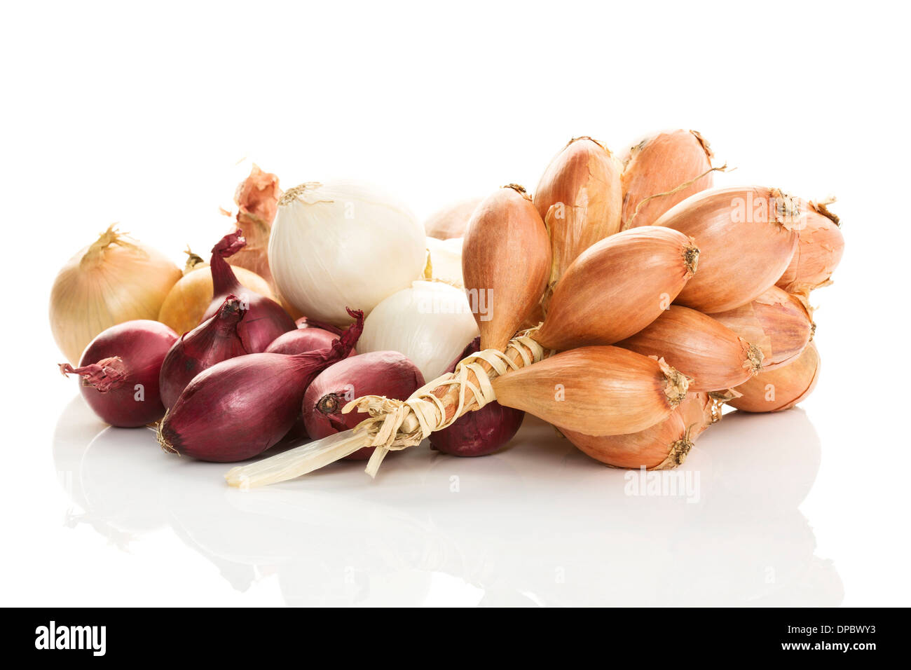 Variety of onions, close up Stock Photo - Alamy