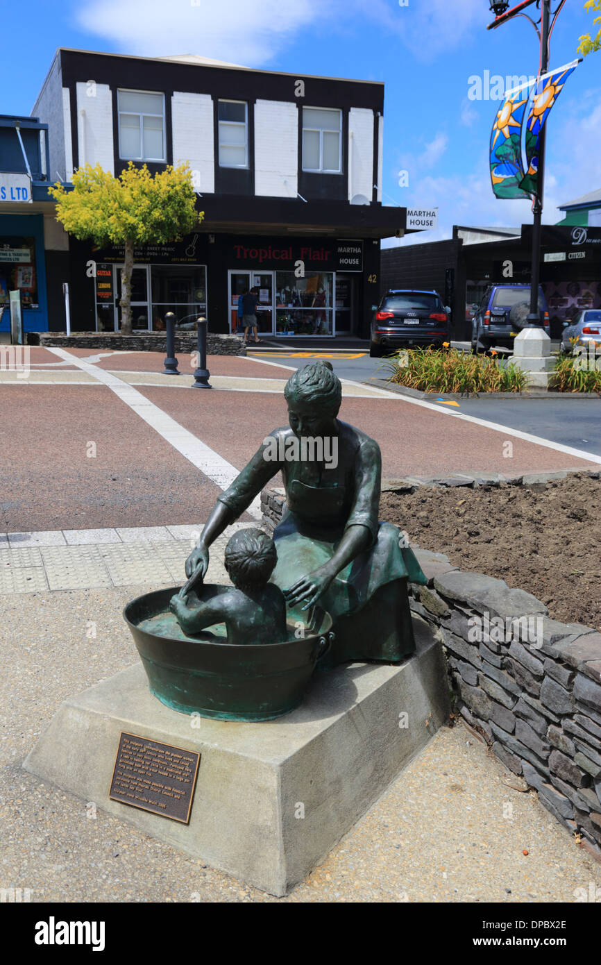 Statue Of A Lady High Resolution Stock Photography and Images - Alamy