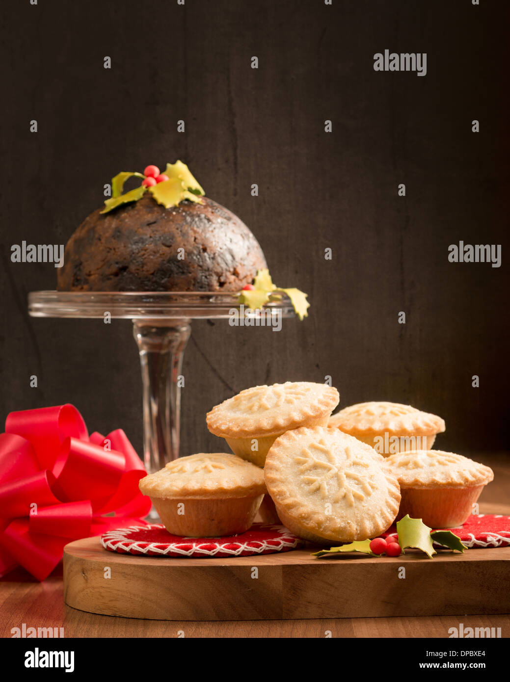 Pudding pies hi-res stock photography and images - Alamy