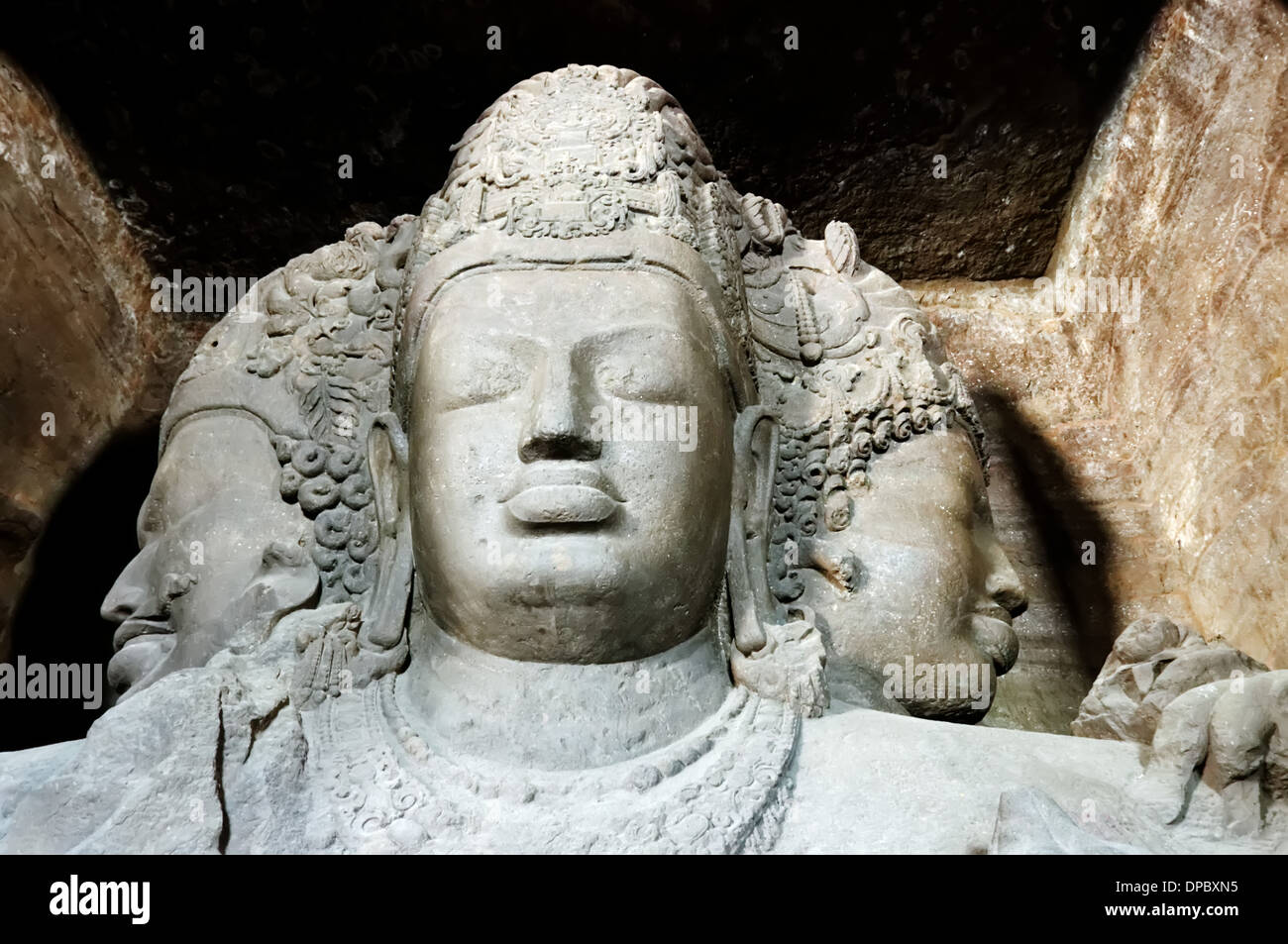Shiva statue india hi-res stock photography and images - Alamy