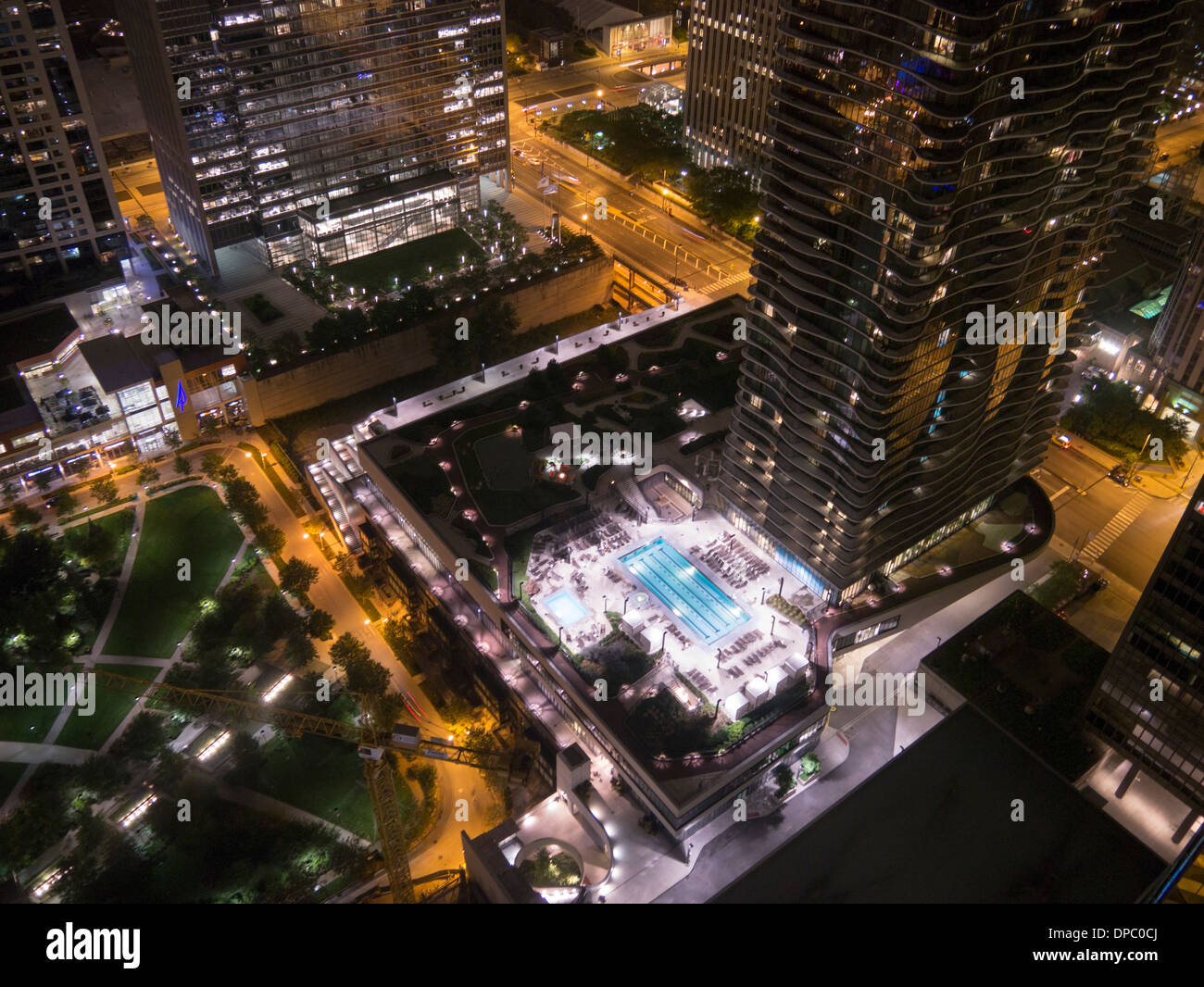 Aqua tower chicago hi-res stock photography and images - Alamy