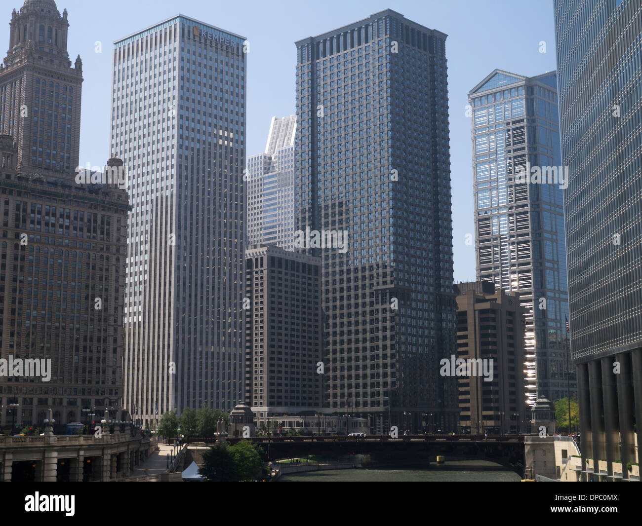 Skyscrapers on E Upper Wacker Drive by the Chicago River, Chicago ...