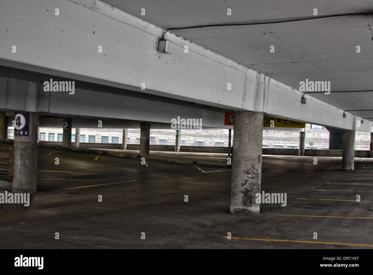 Empty parking structure hi-res stock photography and images - Alamy