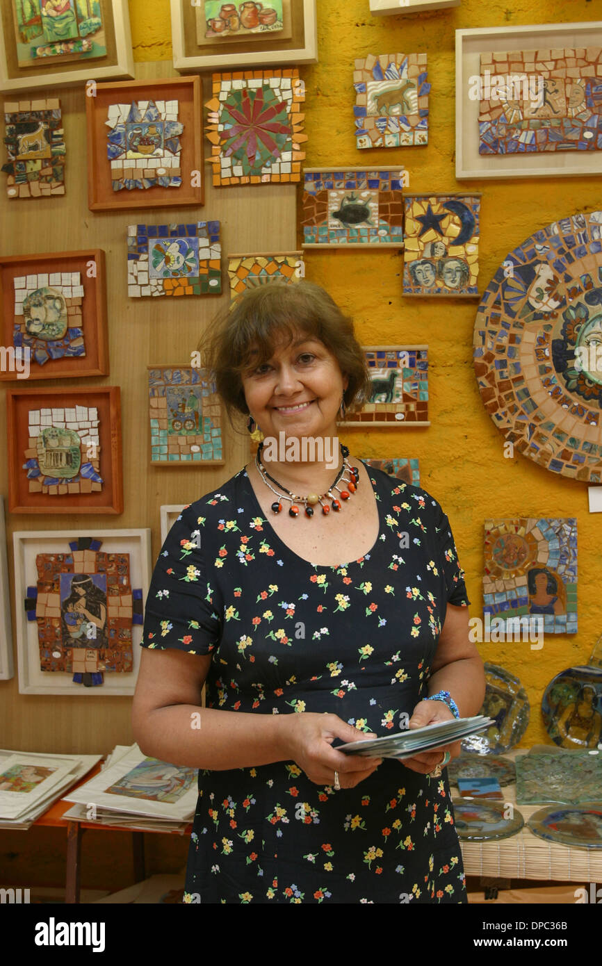 Edith Vera displays her unusual artwork at Pueblo de Artesans Los ...