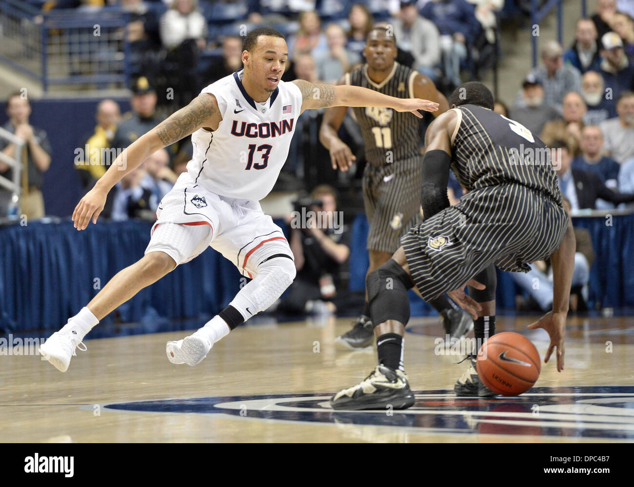 Bill sykes hi-res stock photography and images - Alamy