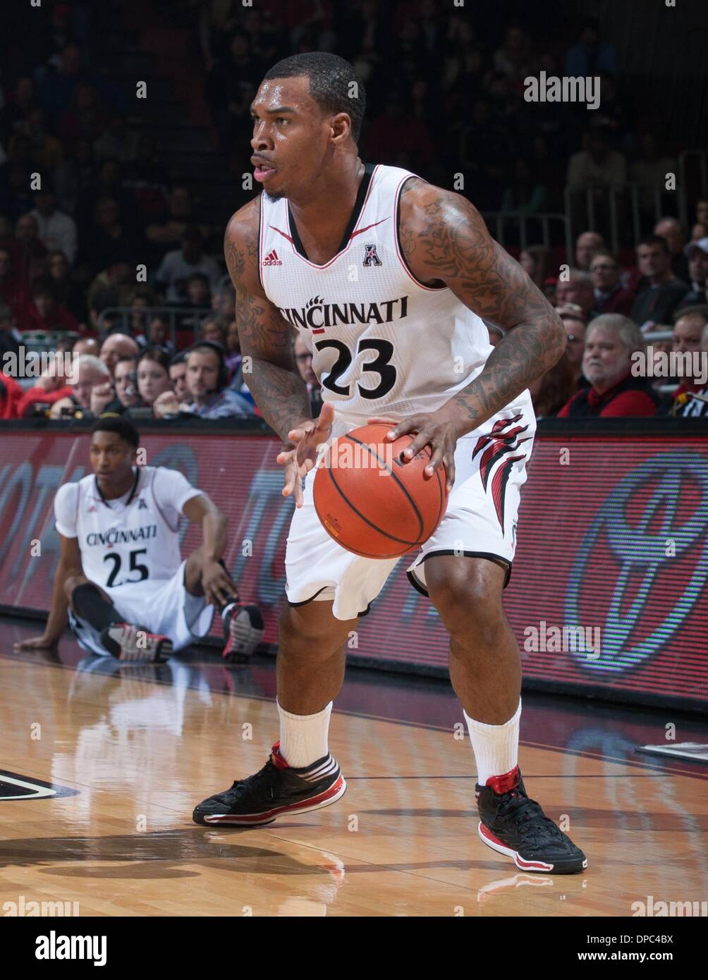 Cincinnati at rutgers hi-res stock photography and images - Alamy