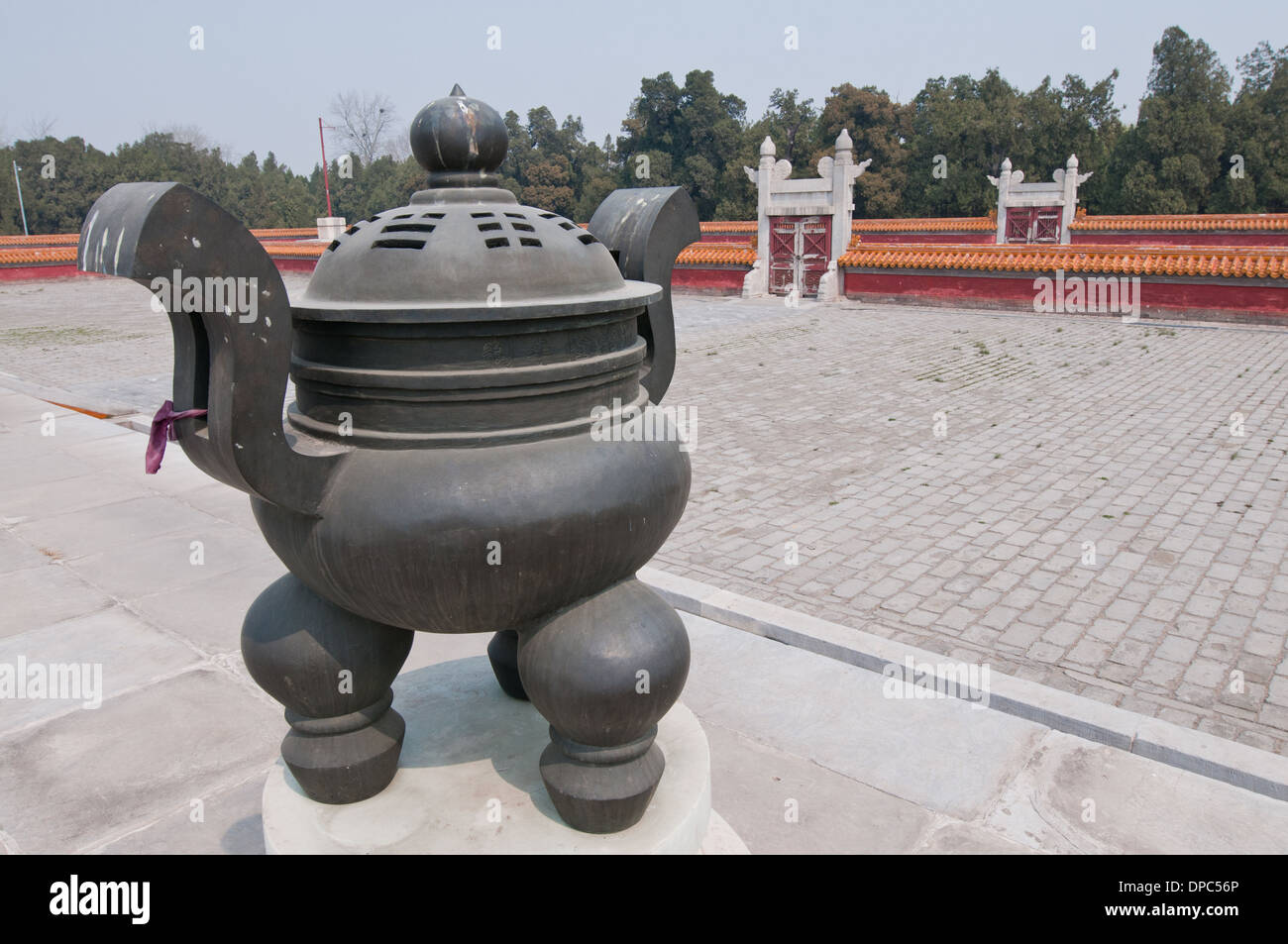 Altar in the Temple of the Earth (also called Ditan Park) in Beijing ...