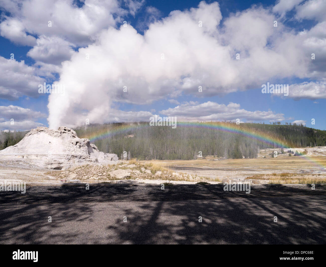 Geyser yellowstone eruption rainbow hi-res stock photography and images ...