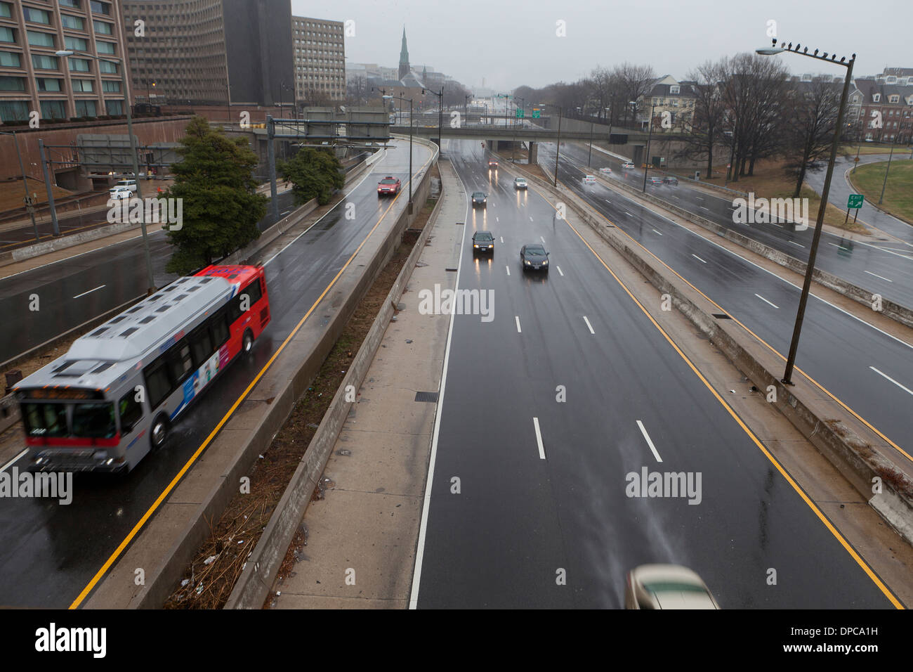 Rainy conditions on freeway - Washington, DC USA Stock Photo - Alamy