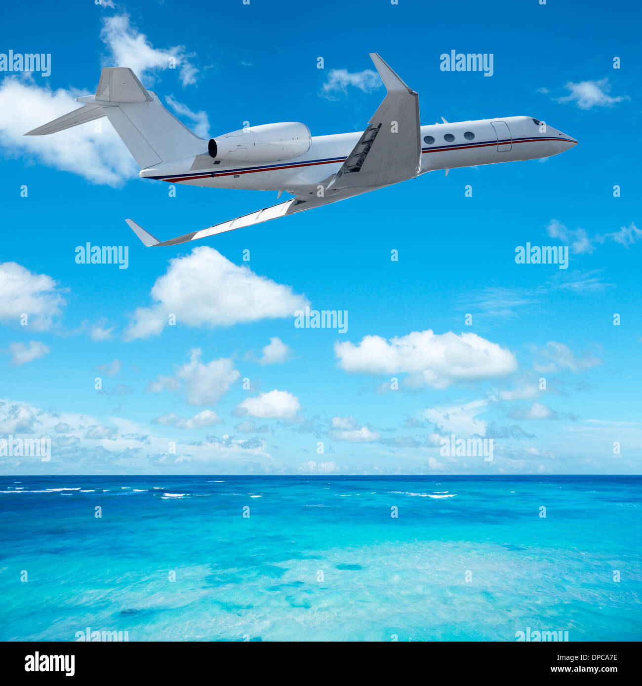 Plane sea hi-res stock photography and images - Alamy