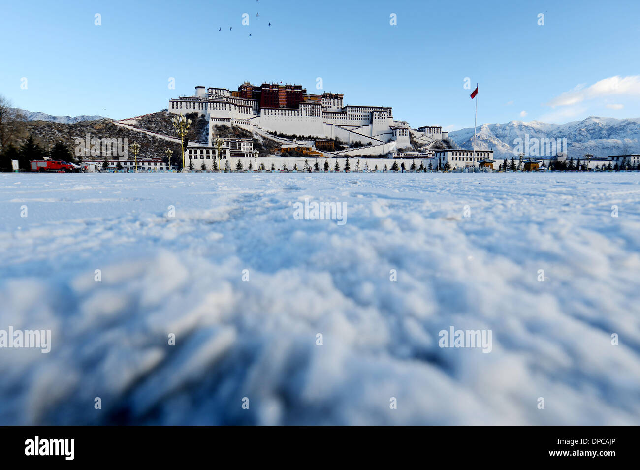 Lhasa. 12th Jan, 2014. Photo taken on Jan. 12, 2014 shows the snow ...