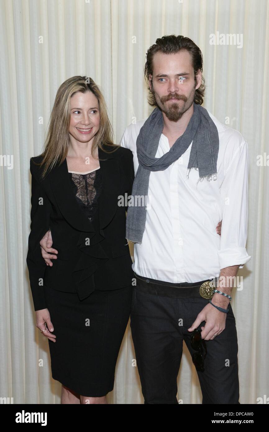 Mira sorvino christopher backus hi-res stock photography and images - Alamy