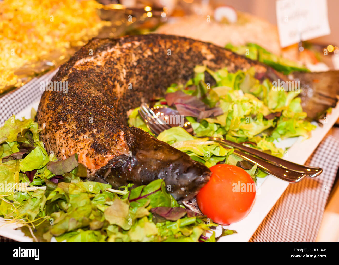 Cooked whole salmon hi-res stock photography and images - Alamy
