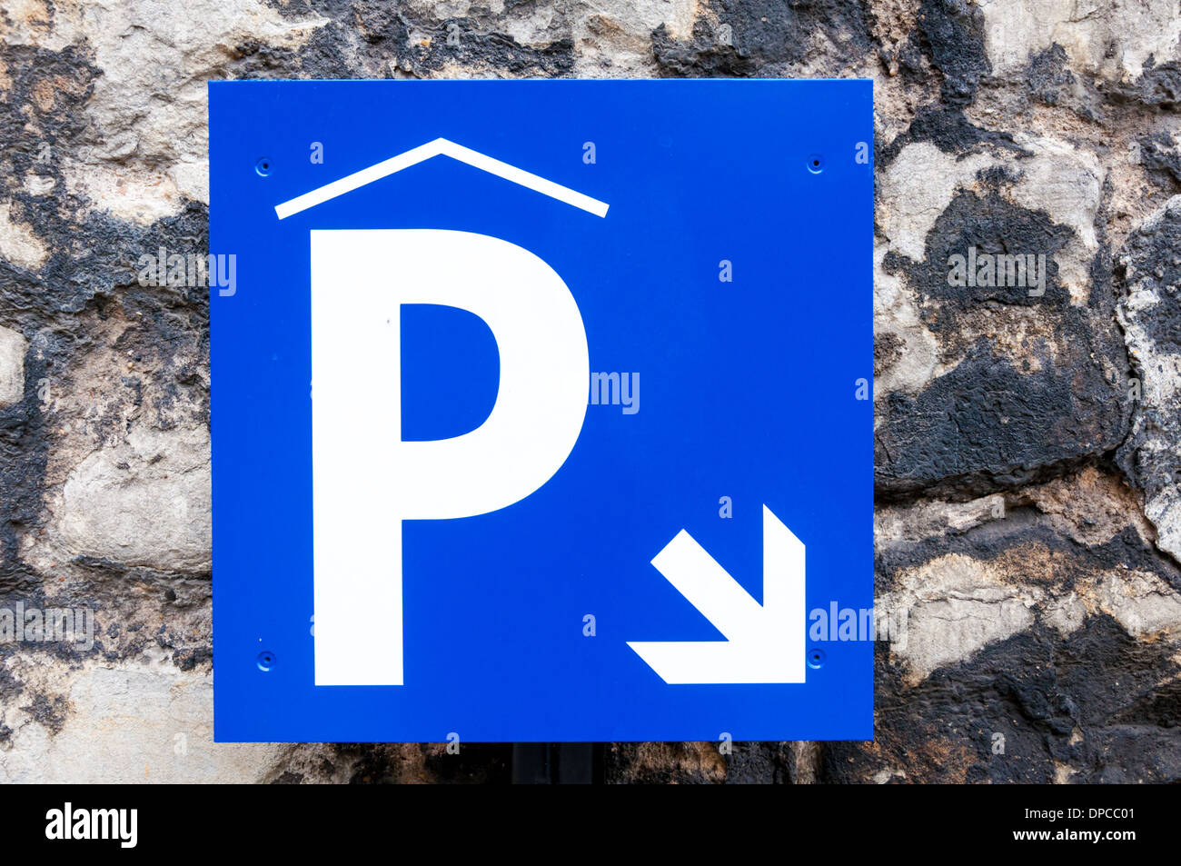 Parking this way hi-res stock photography and images - Alamy