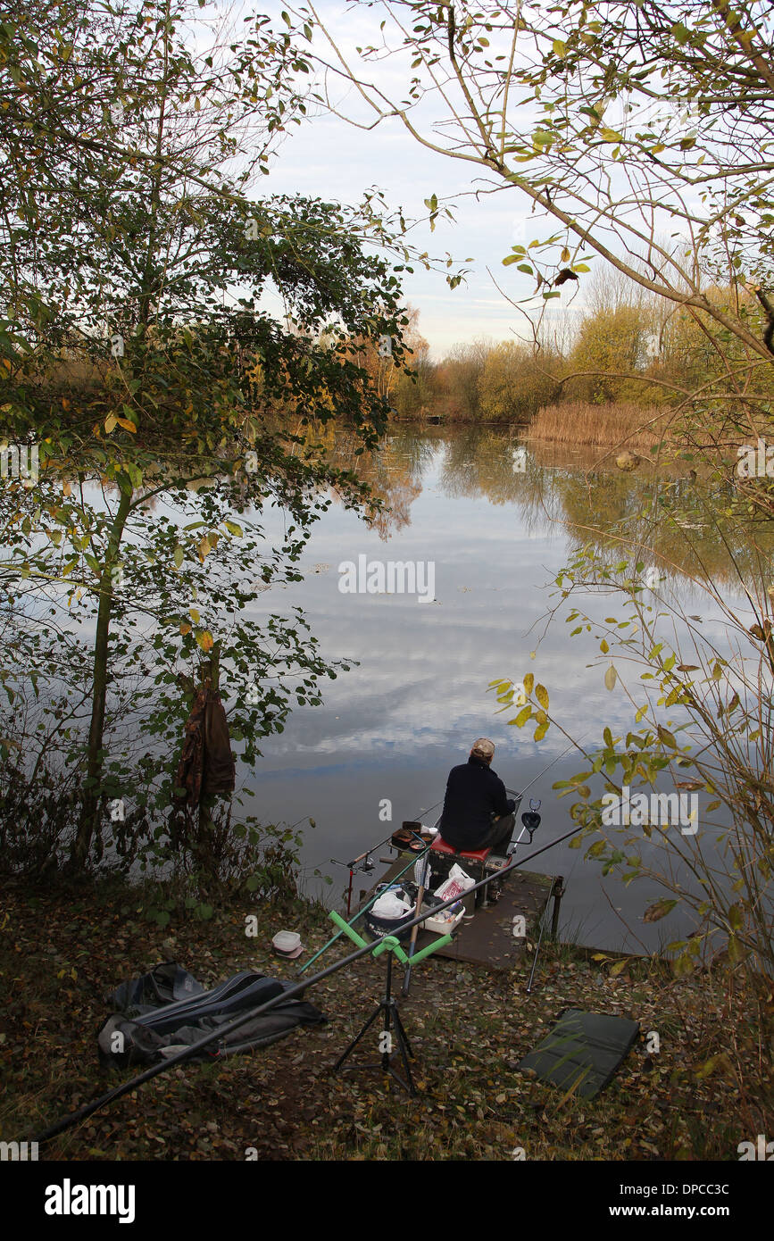 Fishing pond hi-res stock photography and images - Alamy