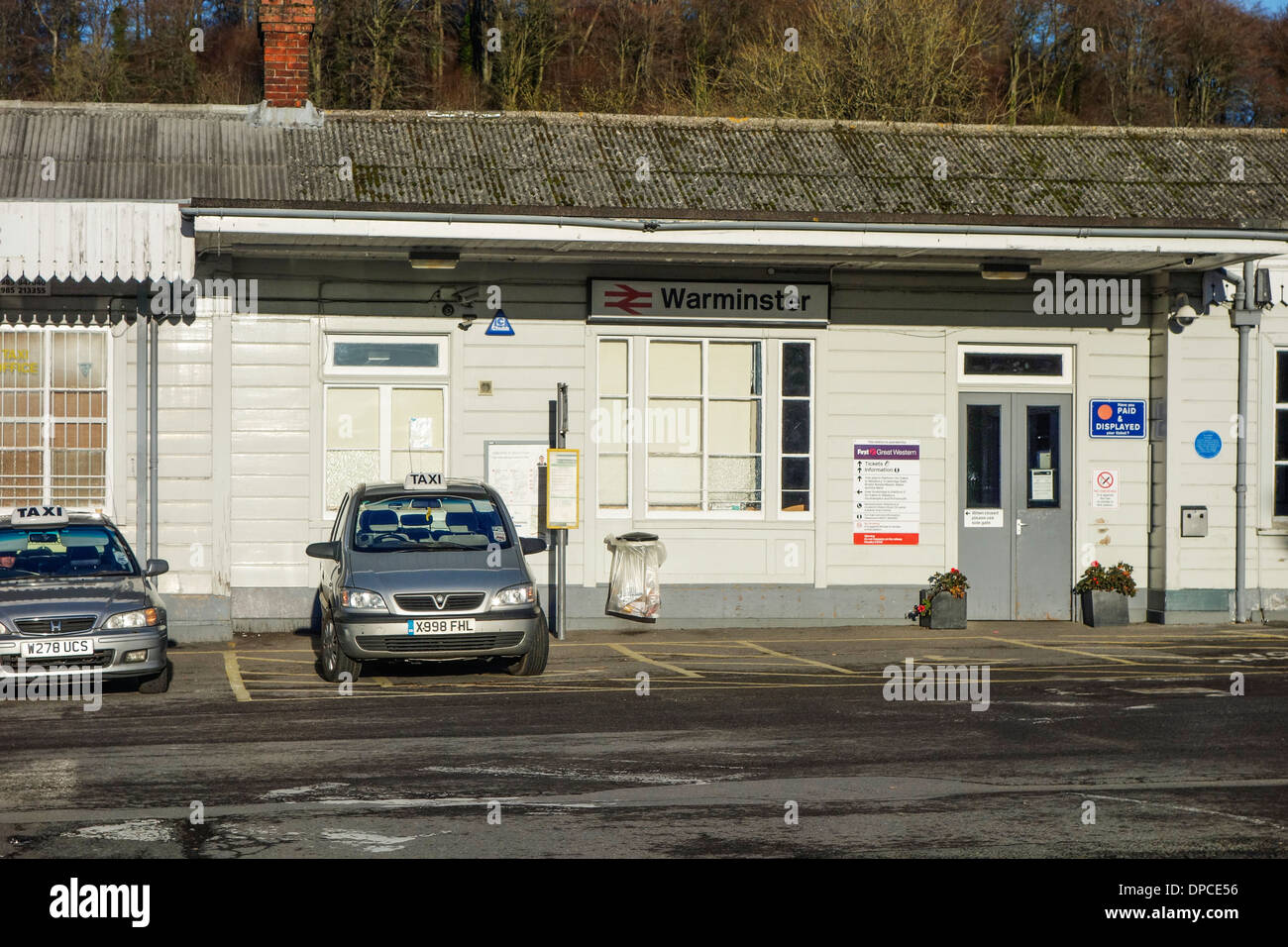 Warminster station hi-res stock photography and images - Alamy