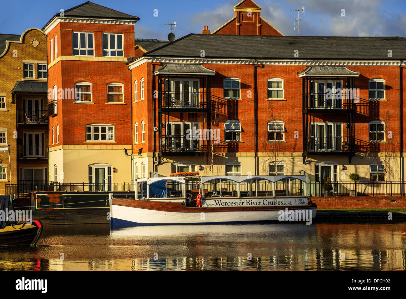 New development at Diglis Basin Worcester City Stock Photo - Alamy
