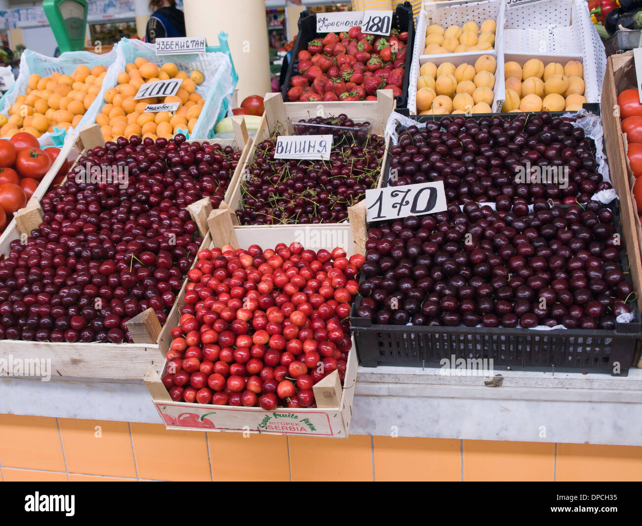 Central food market in Yaroslavl Russia, fresh fruits and berries Stock ...