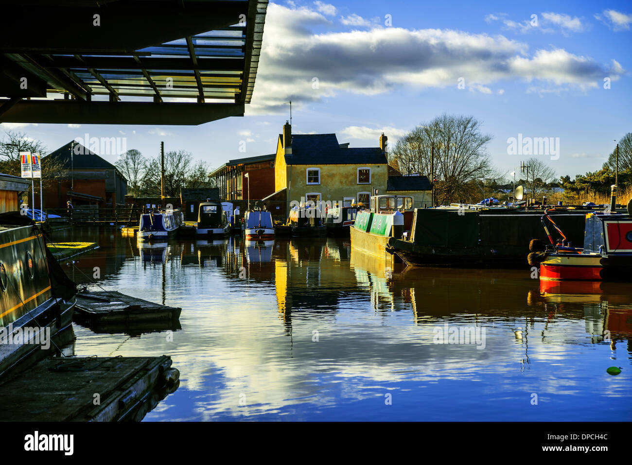 New development at Diglis Basin Worcester City Stock Photo - Alamy