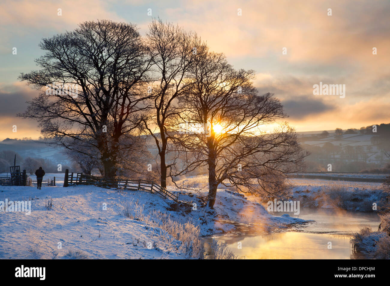 Winter morning, River Aire near Kildwick, Yorkshire Stock Photo - Alamy
