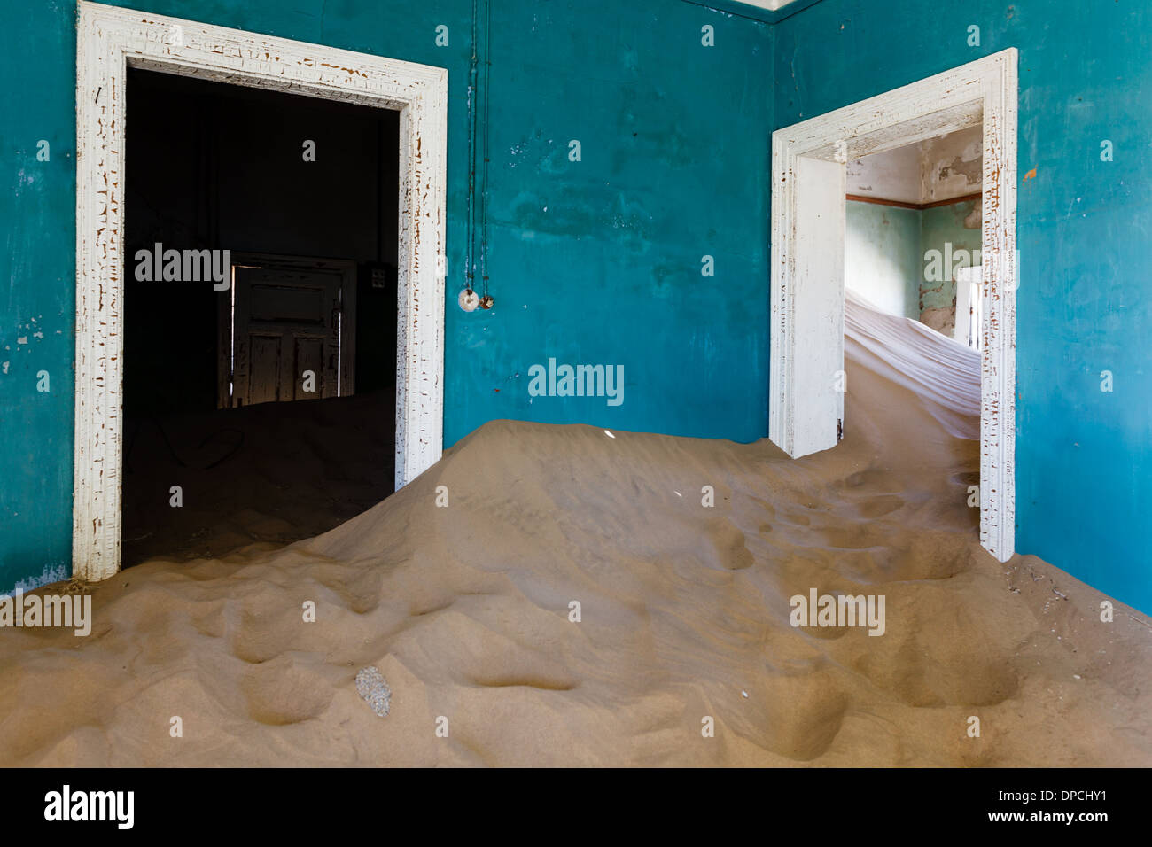 Sand filled room abandoned High Resolution Stock Photography and Images ...