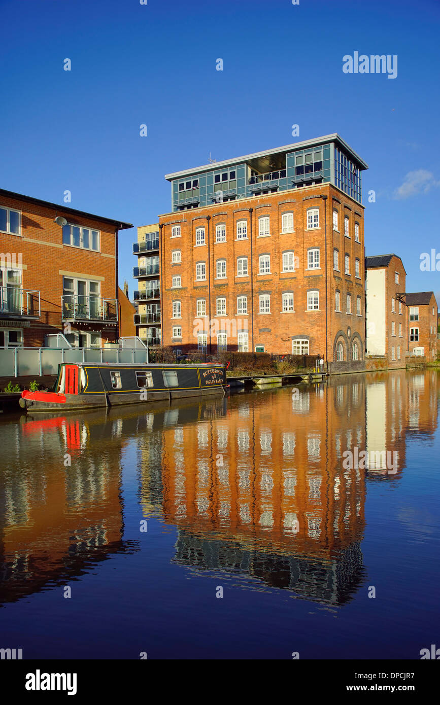 New development at Diglis Basin Worcester City Stock Photo - Alamy