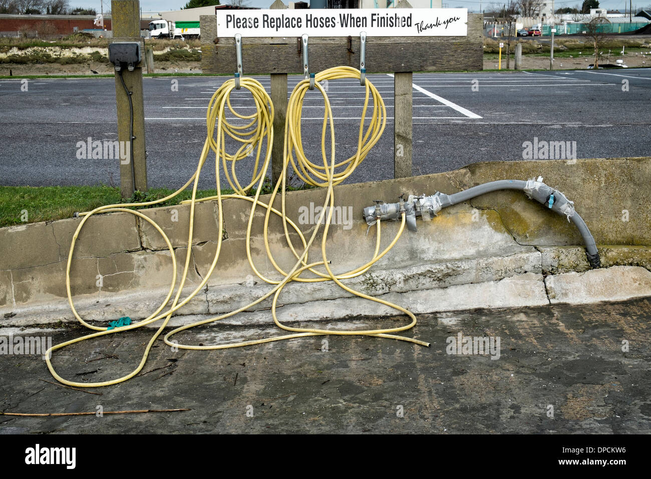 Tangled hose hi-res stock photography and images - Alamy