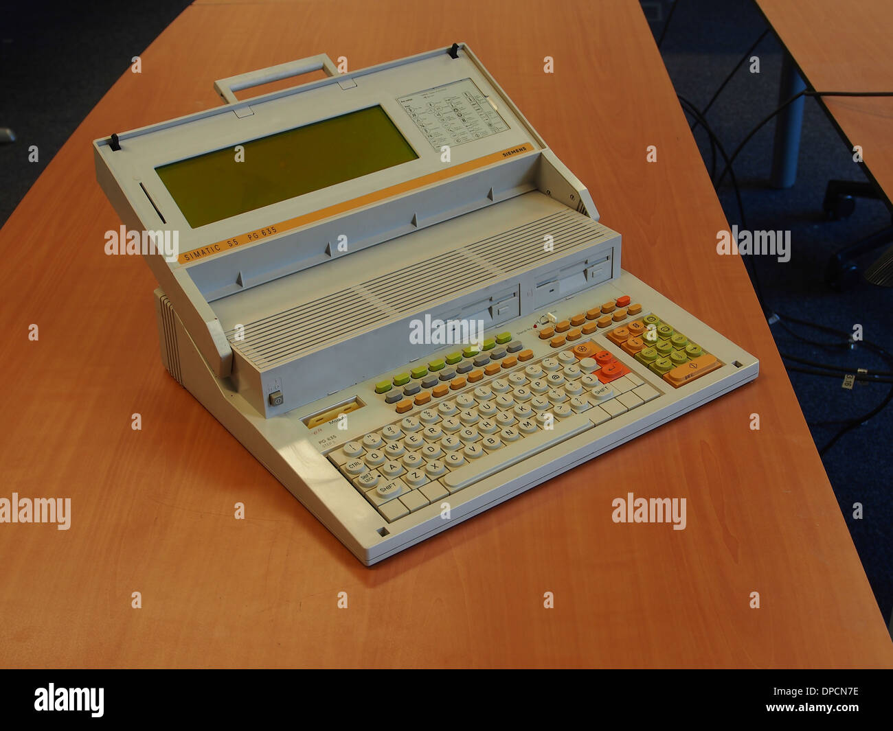 The Siemens Simatic S5 PG 635 is a programmable logic controller (PLC ...