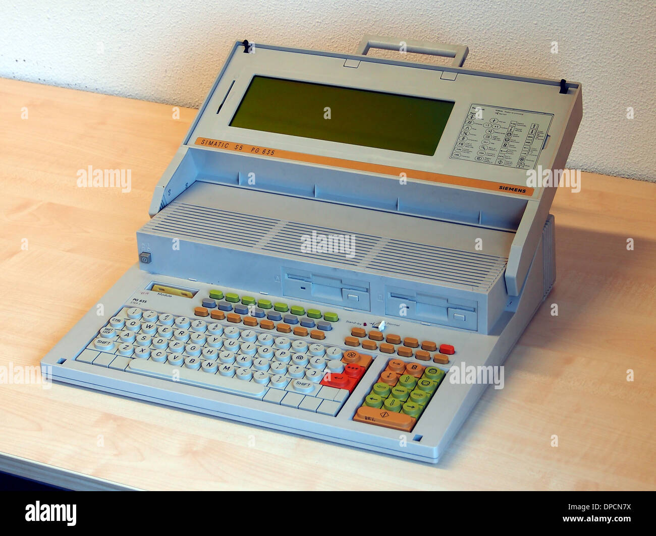 The Siemens Simatic S5 PG 635 is a programmable logic controller (PLC ...