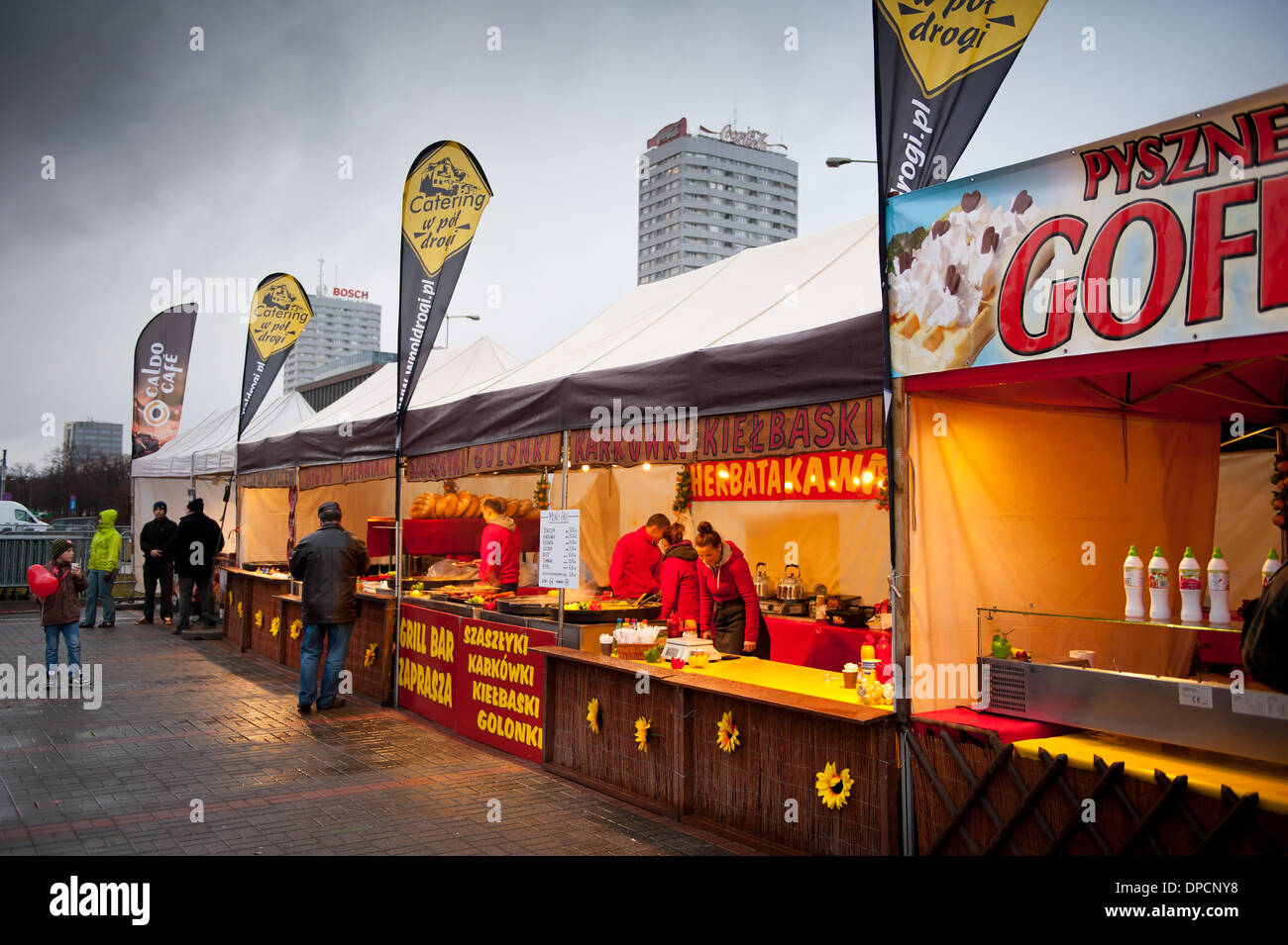 Food booths hi-res stock photography and images - Alamy