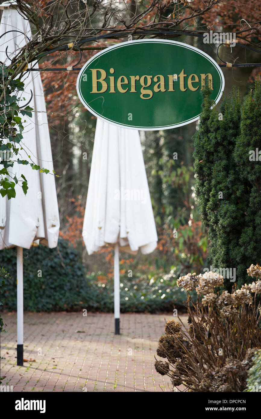 Beer garden german biergarten hi-res stock photography and images - Alamy