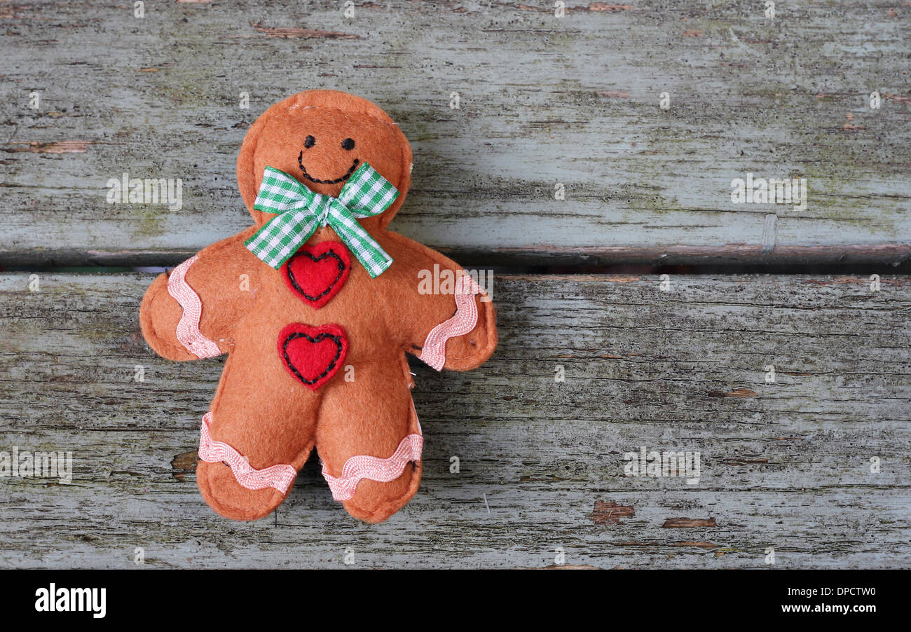 Shabby chic bench hi-res stock photography and images - Alamy