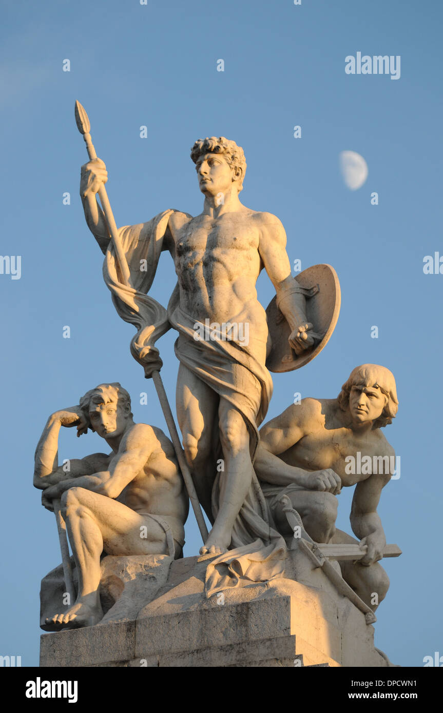 Statue at sunset with the moon in background at the National Monument ...