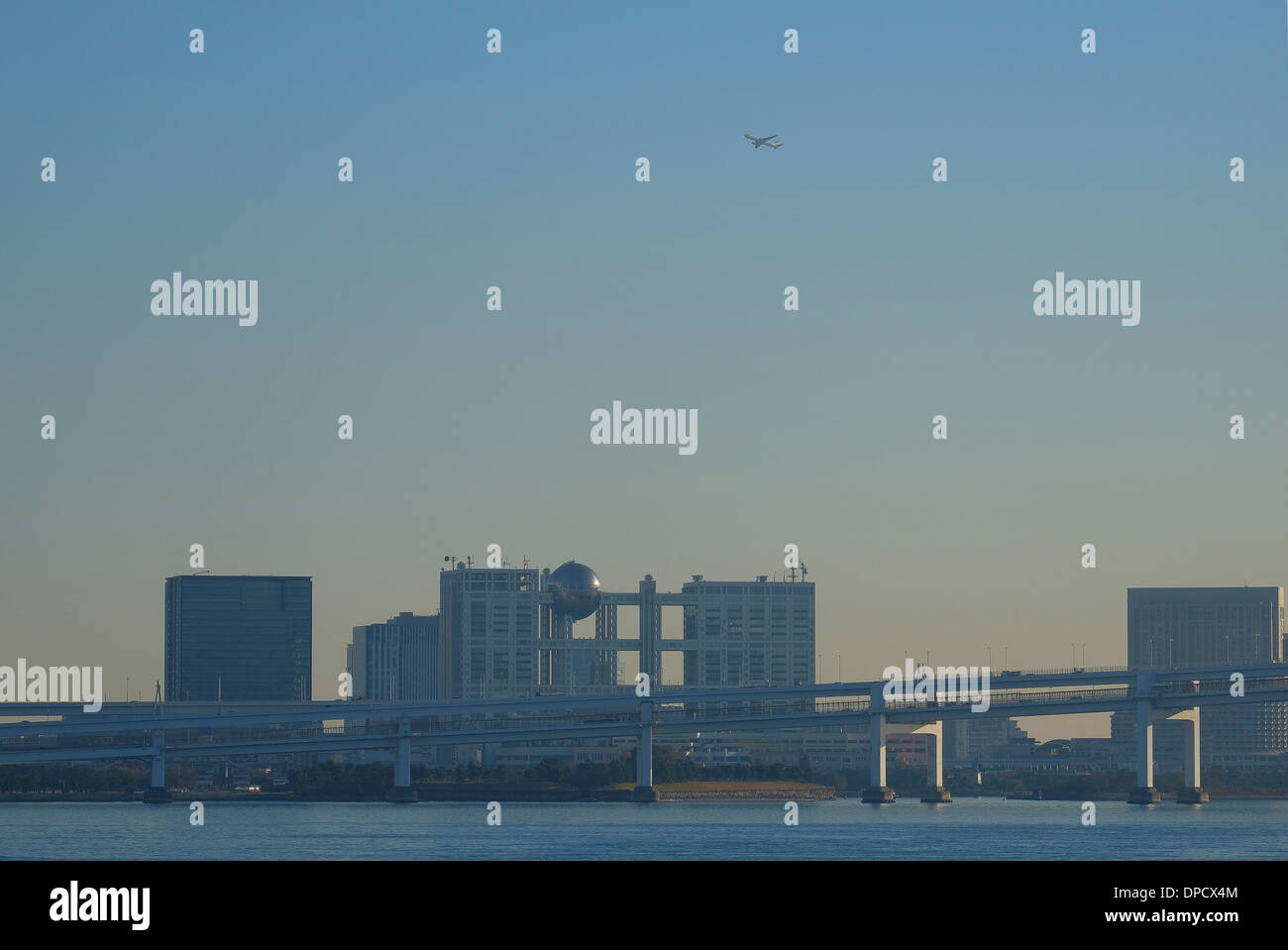 Fuji television building Stock Photo - Alamy